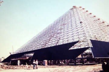 The California college campus that went all in on a giant blue pyramid
