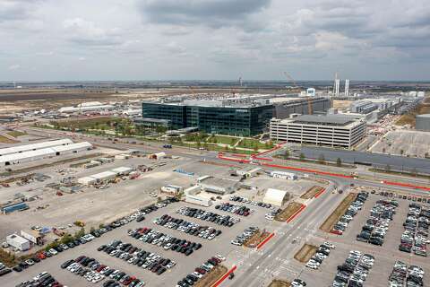 When will Samsung begin operations in Taylor?