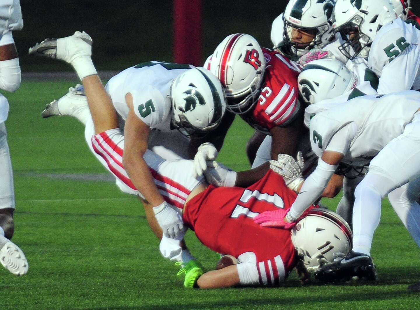 Fairfield Prep defeats Maloney behind strong defense