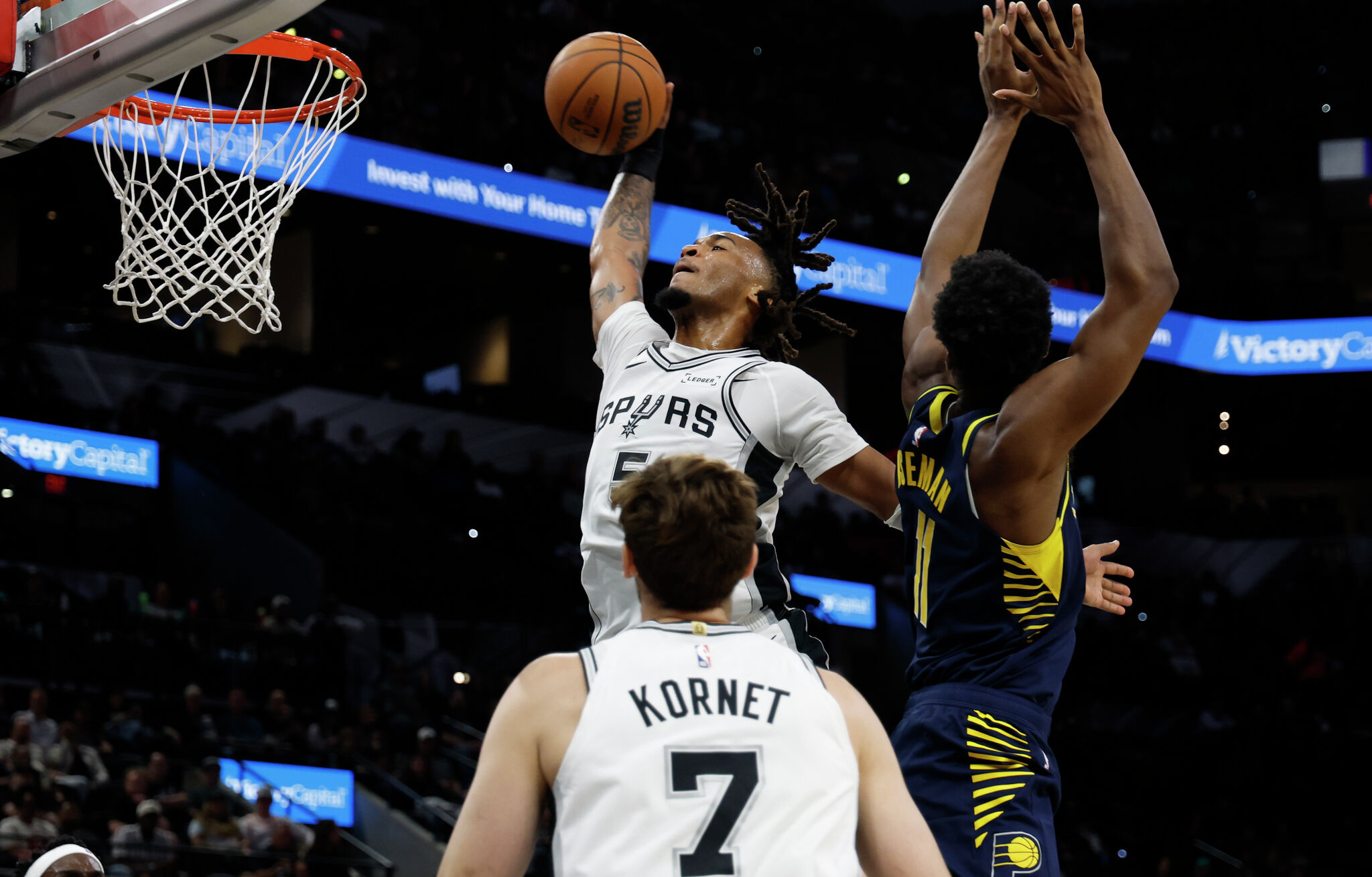 Spurs' Castle ready for close-up as opening-night starting PG