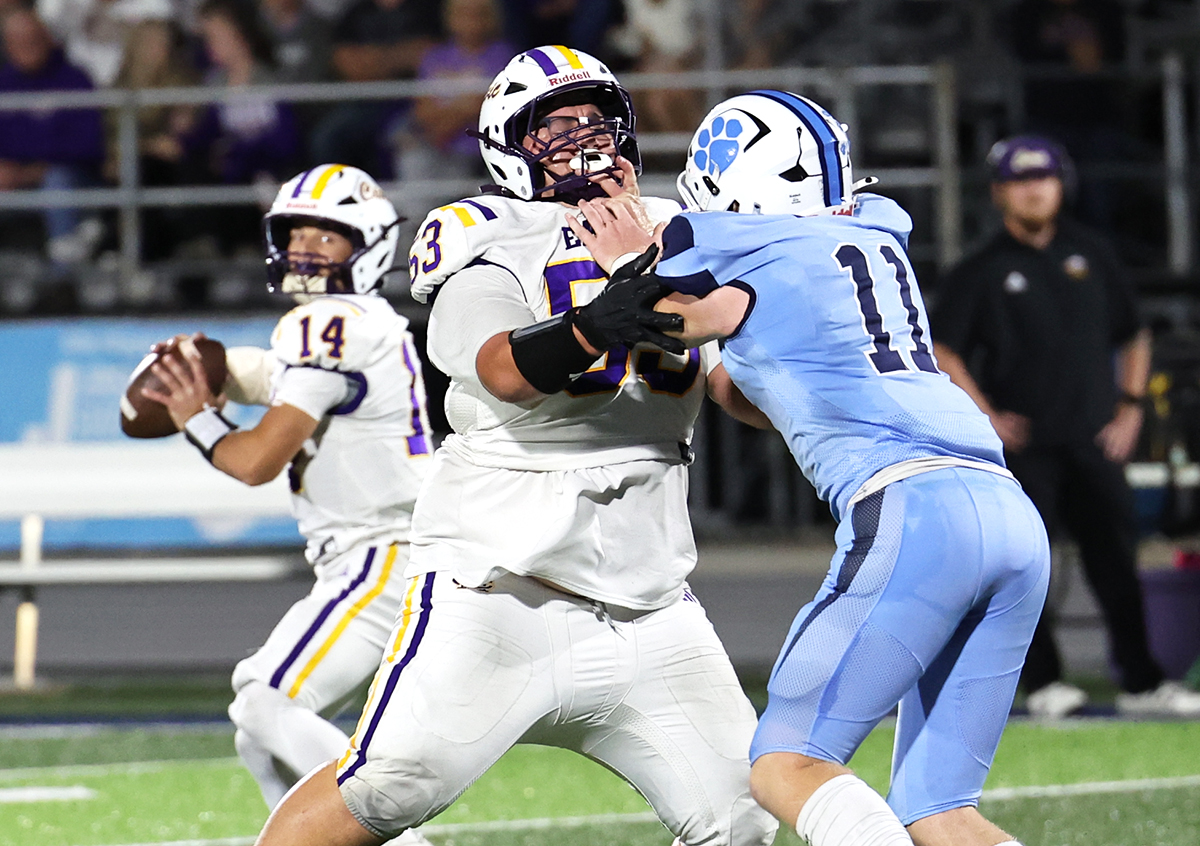 CM football halts losing streak, says bye to MVC with win over Jersey