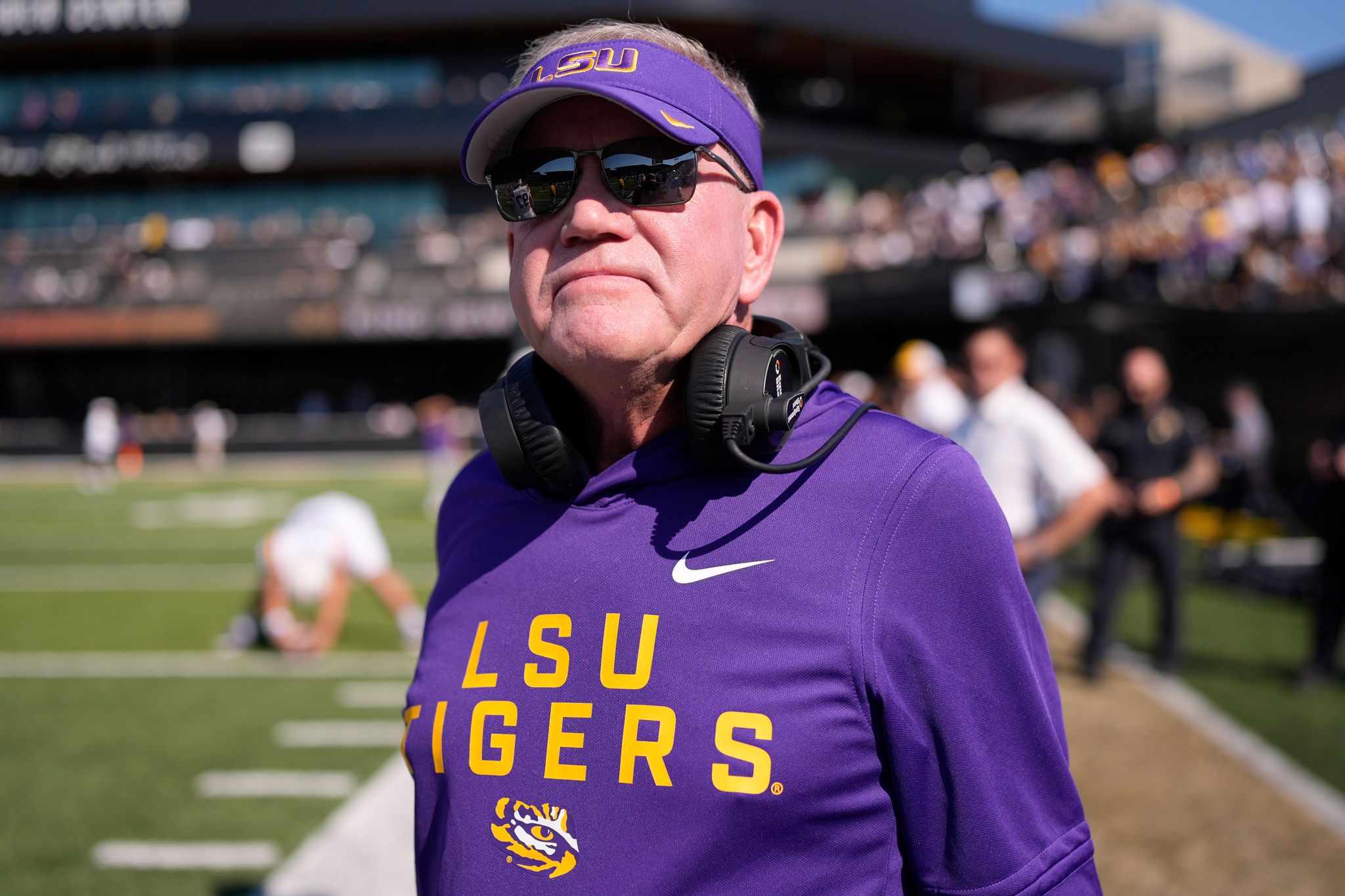 Fired coach Brian Kelly lawsuit alleges LSU is declining to honor the ...