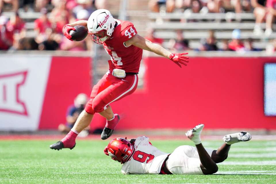 Houston Cougars edge Arizona Wildcats on late field goal