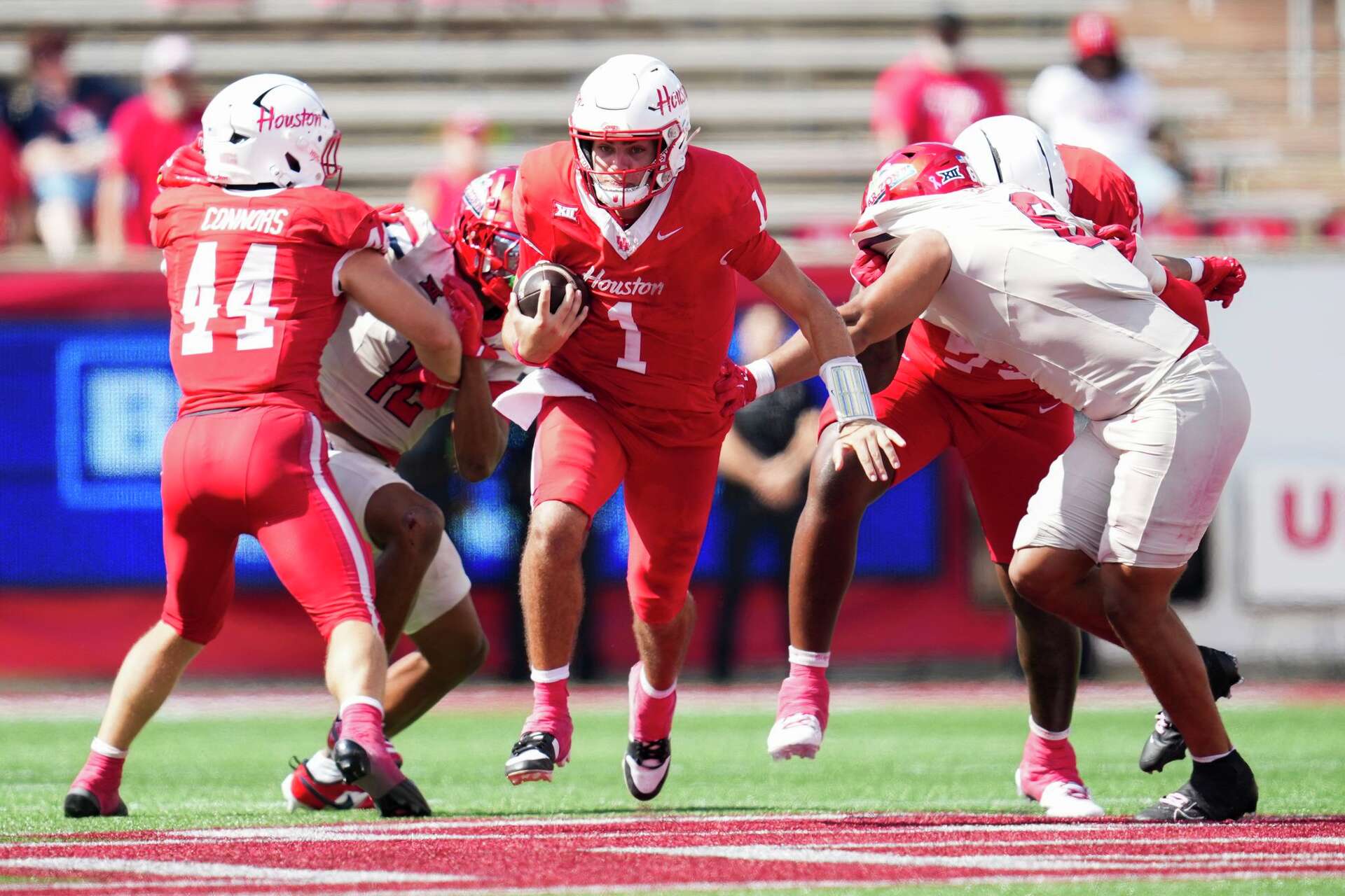 UH football: QB Conner Weigman can run, too
