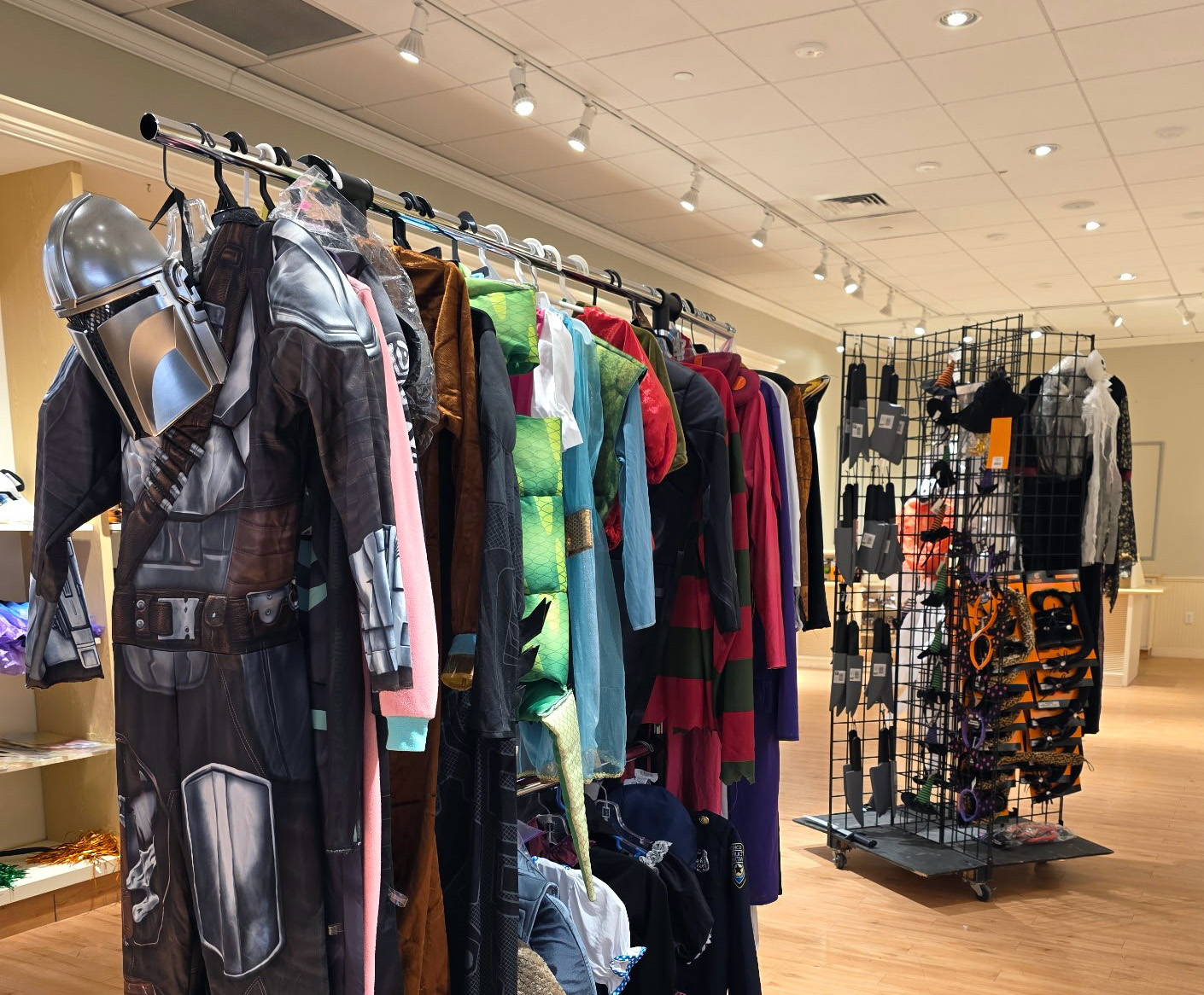 Midland Mall to host free Halloween costume giveaway Oct. 24