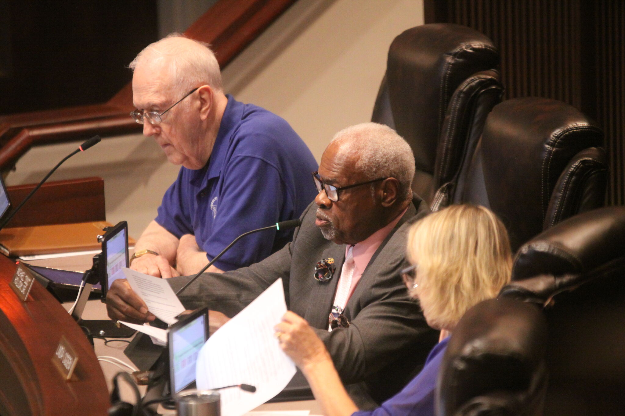 Madison County Board approves up to $300,000 in vaccines purchases
