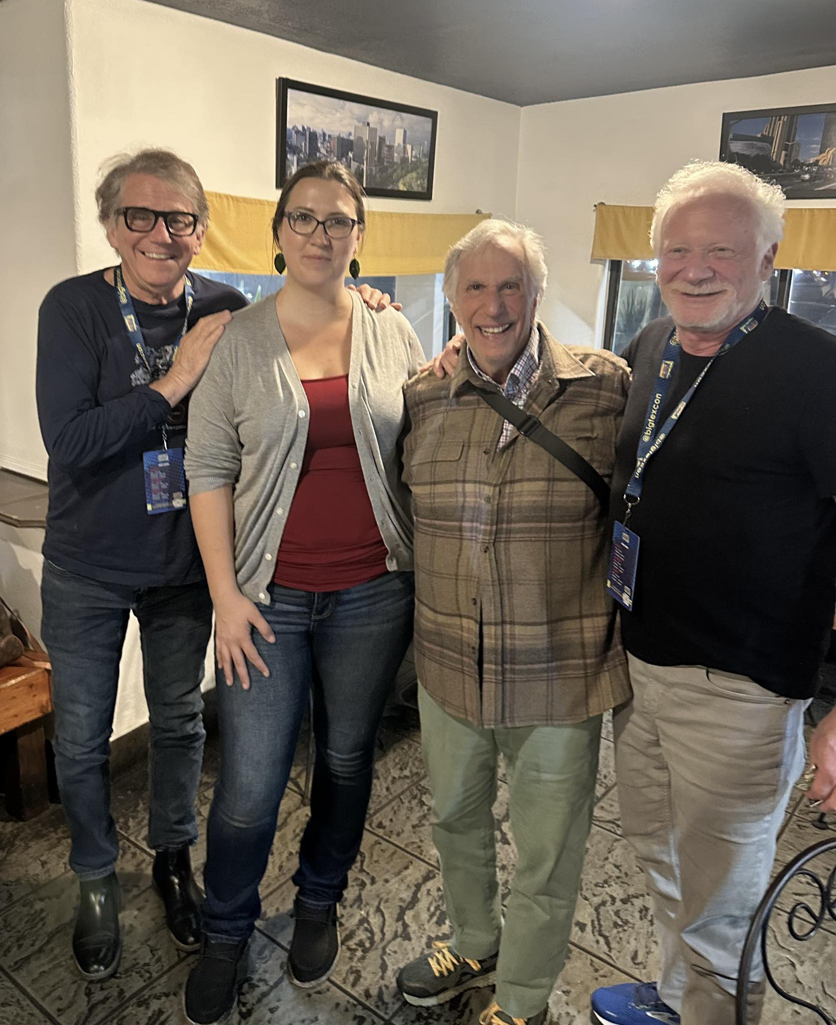 'Happy Days' cast spotted at San Antonio eatery during Comicon