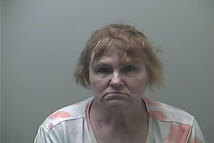 French farmers force their way through Paris with tractors to protest ...