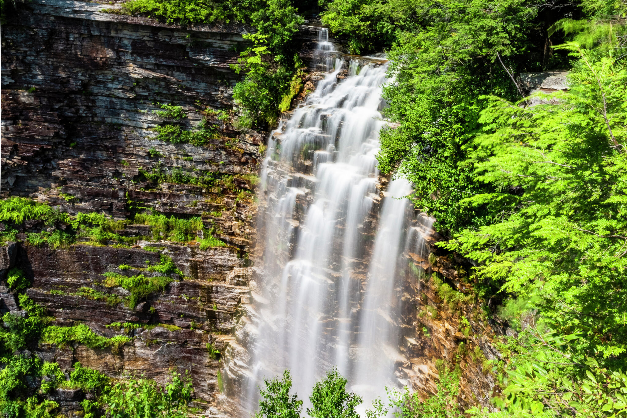 Trail runners help preserve iconic Shawangunk waterfall