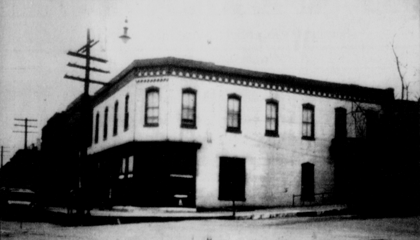 Alton Challacombe building becomes Grand Piasa Body Art