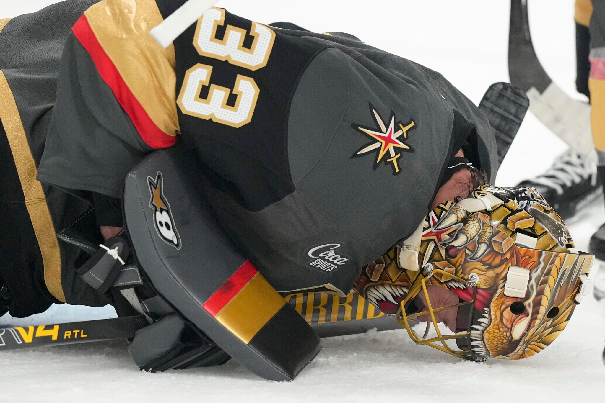 Barbashev has goal and assist as Golden Knights beat Hurricanes 4-1
