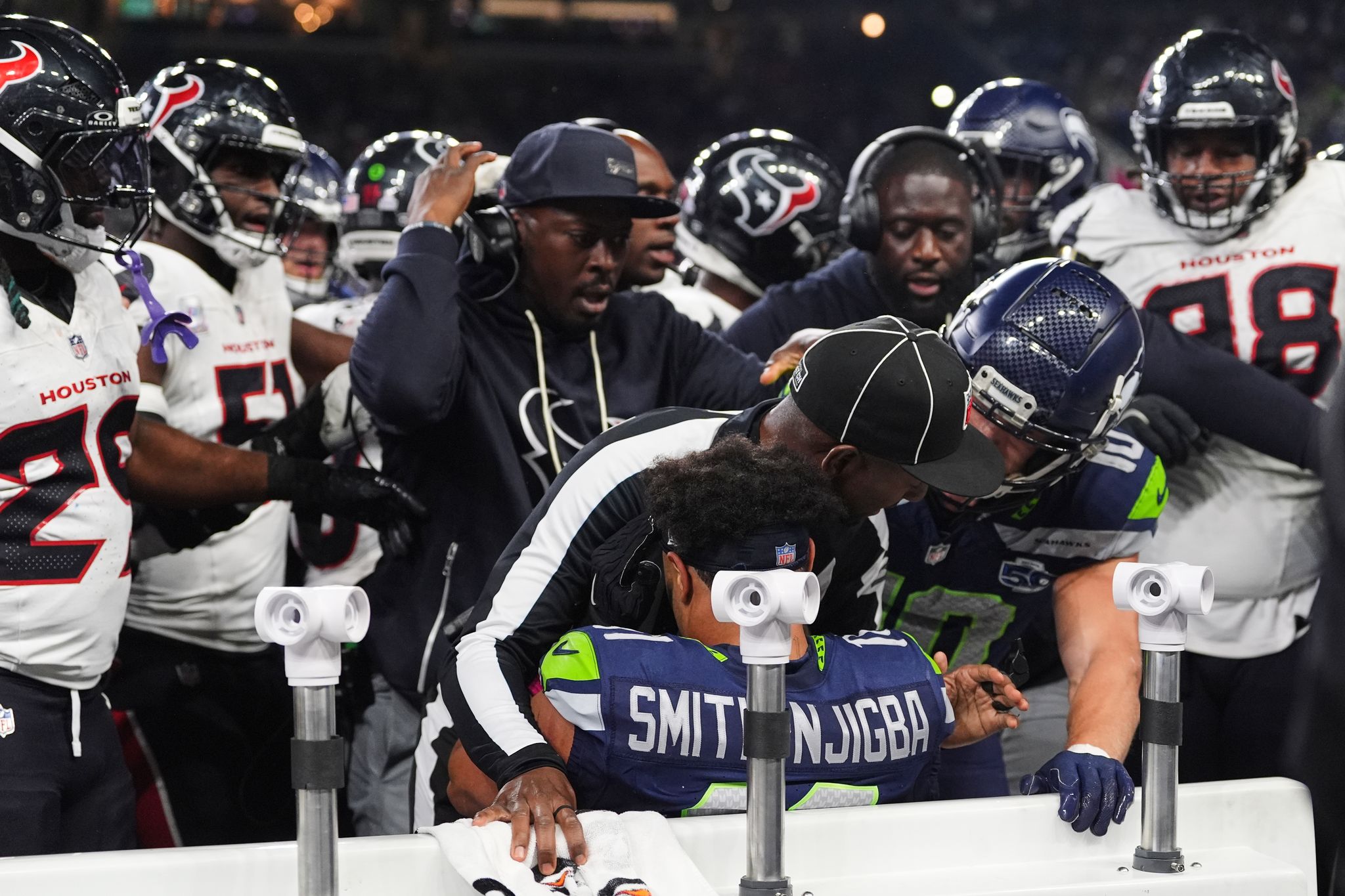 What happened in Seahawks' Jaxon Smith-Njigba fight with Texans?