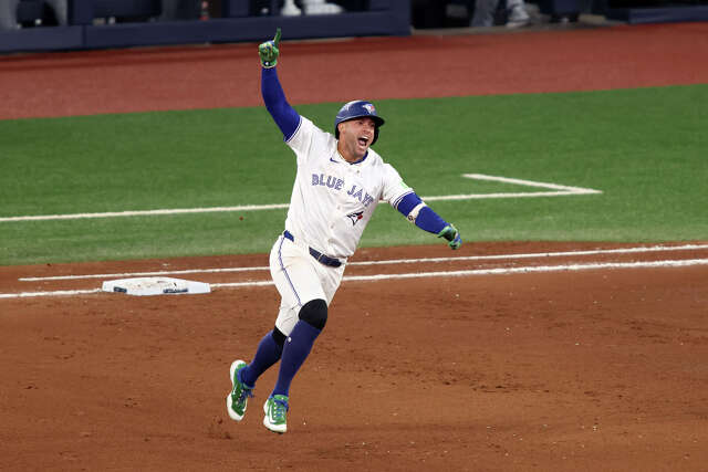 George Springer’s clutch home run thrills UConn fans