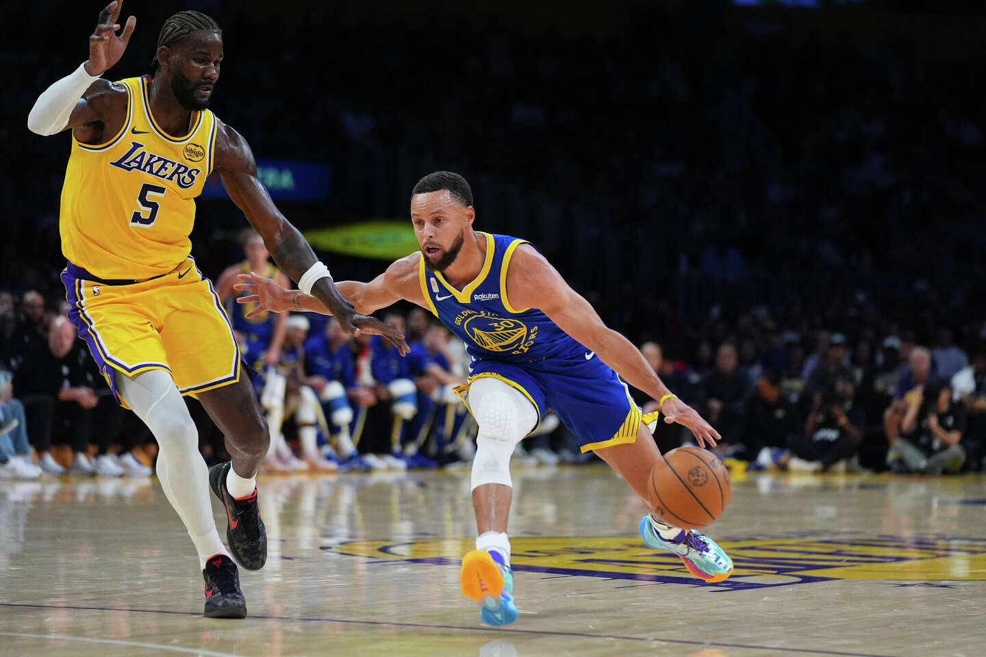 NBC forces Warriors, Lakers fans to scramble to watch season opener