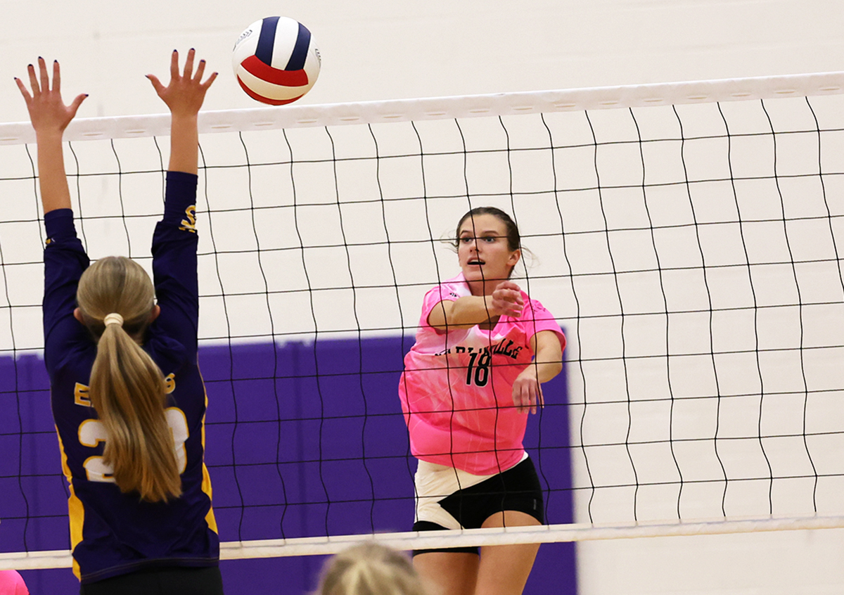 Top Shelf Beer Wine & Spirits has grand opening in Godfrey IL