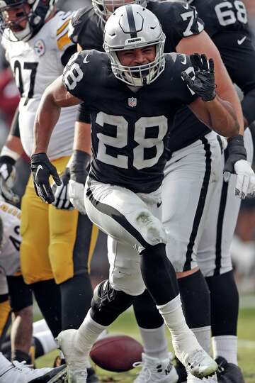 Ex-NFL star Doug Martin was on psychiatric hold months before death