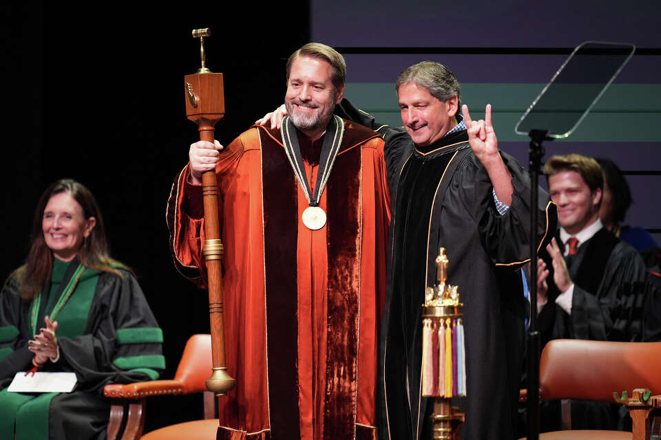 UT Regents limit when 'controversial' topics can be discussed at colle