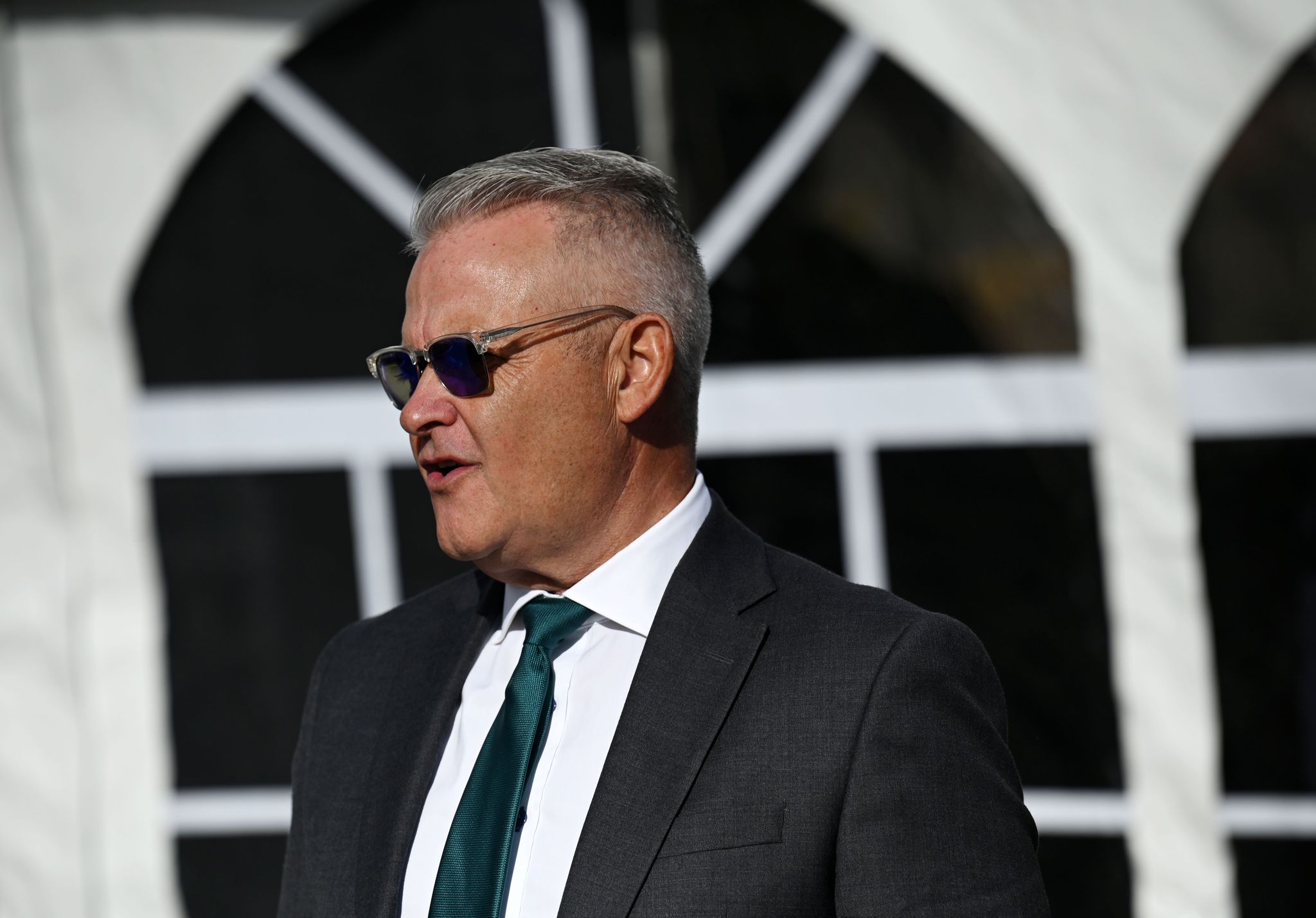 Sidney Crosby scores twice as Pittsburgh holds off Washington and Alex ...