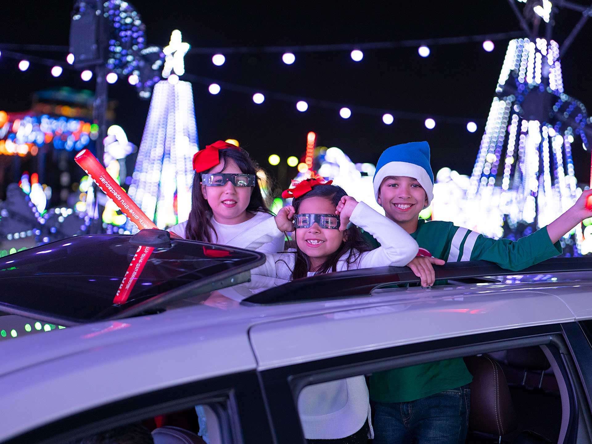 Drive-through holiday light show coming to San Antonio