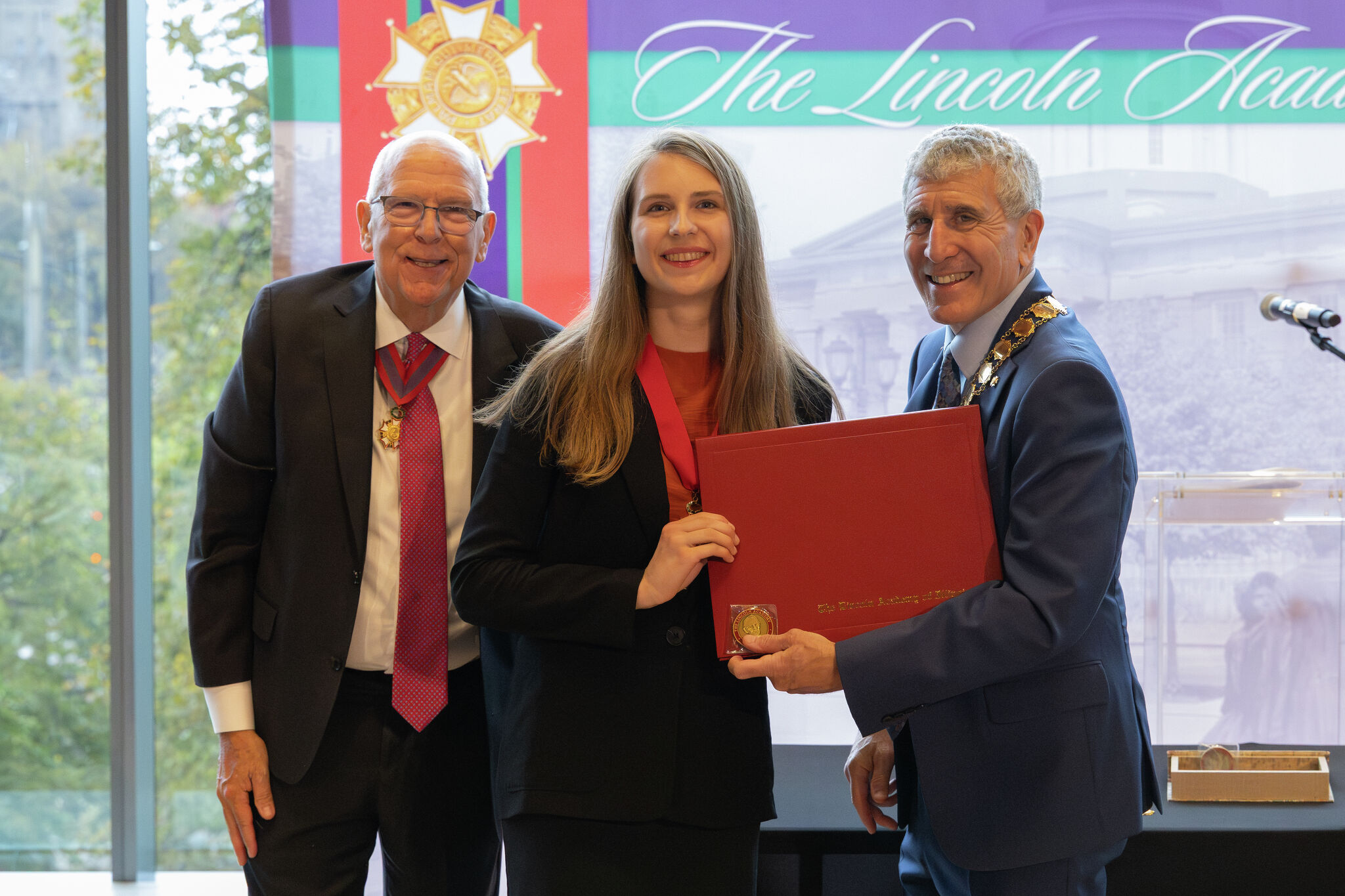 Edwardsville IL grad wins WIU Lincoln Laureate award