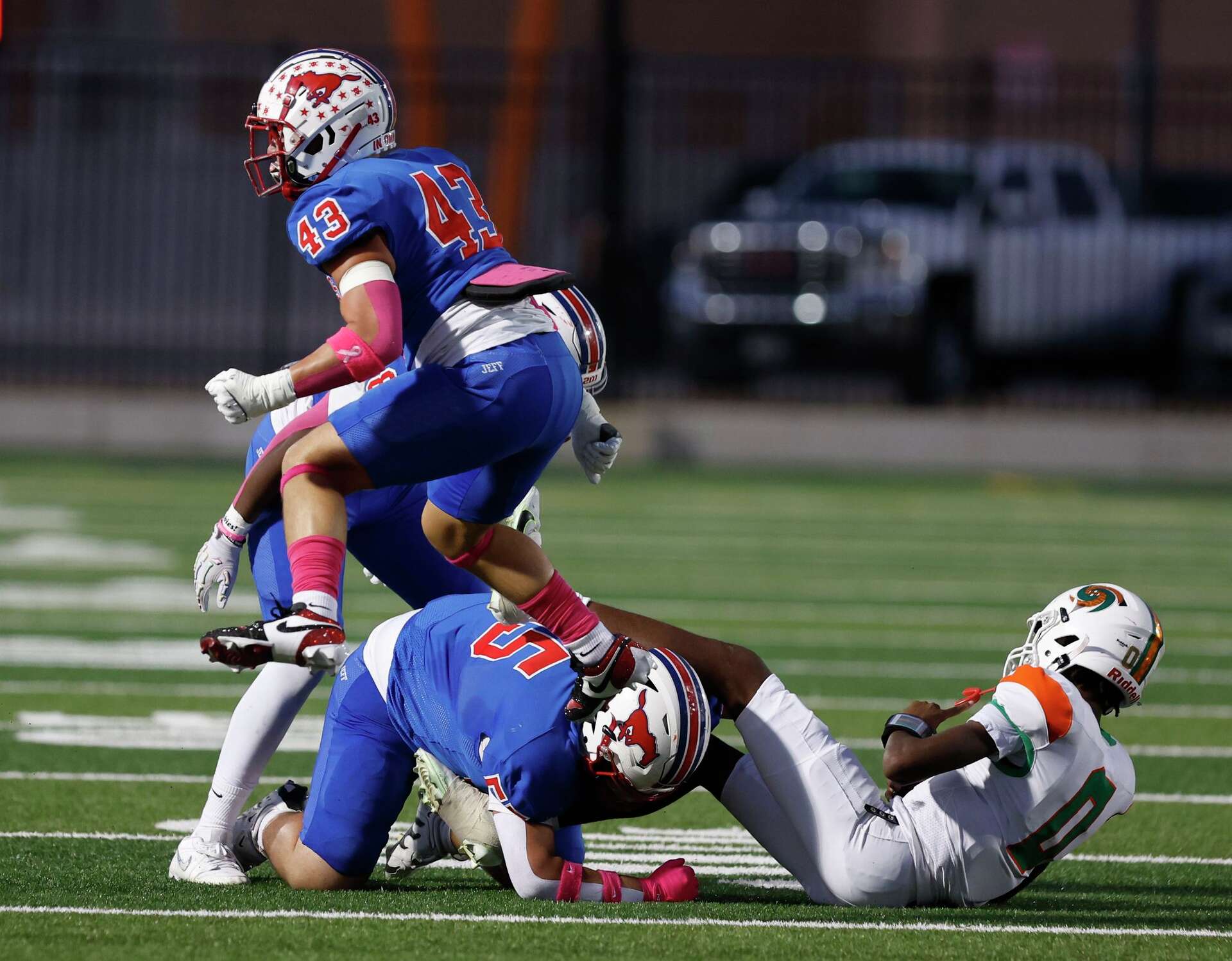 Sam Houston football tops Jefferson to stay unbeaten in 12-5A-II