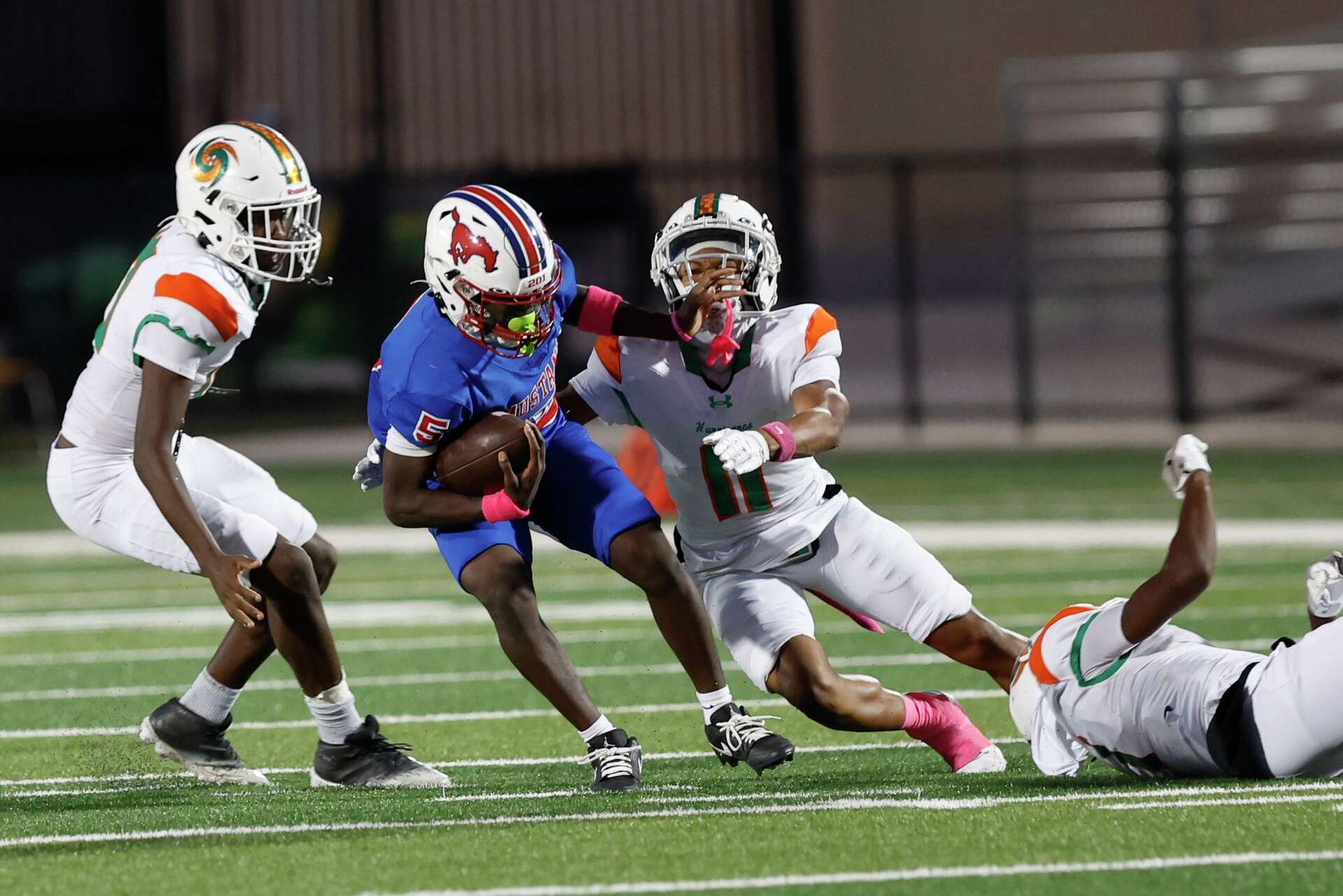 Sam Houston football tops Jefferson to stay unbeaten in 12-5A-II
