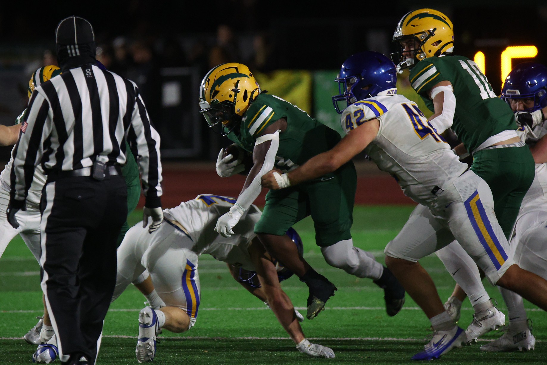 Dow High football beats Midland 34-7 for city crown