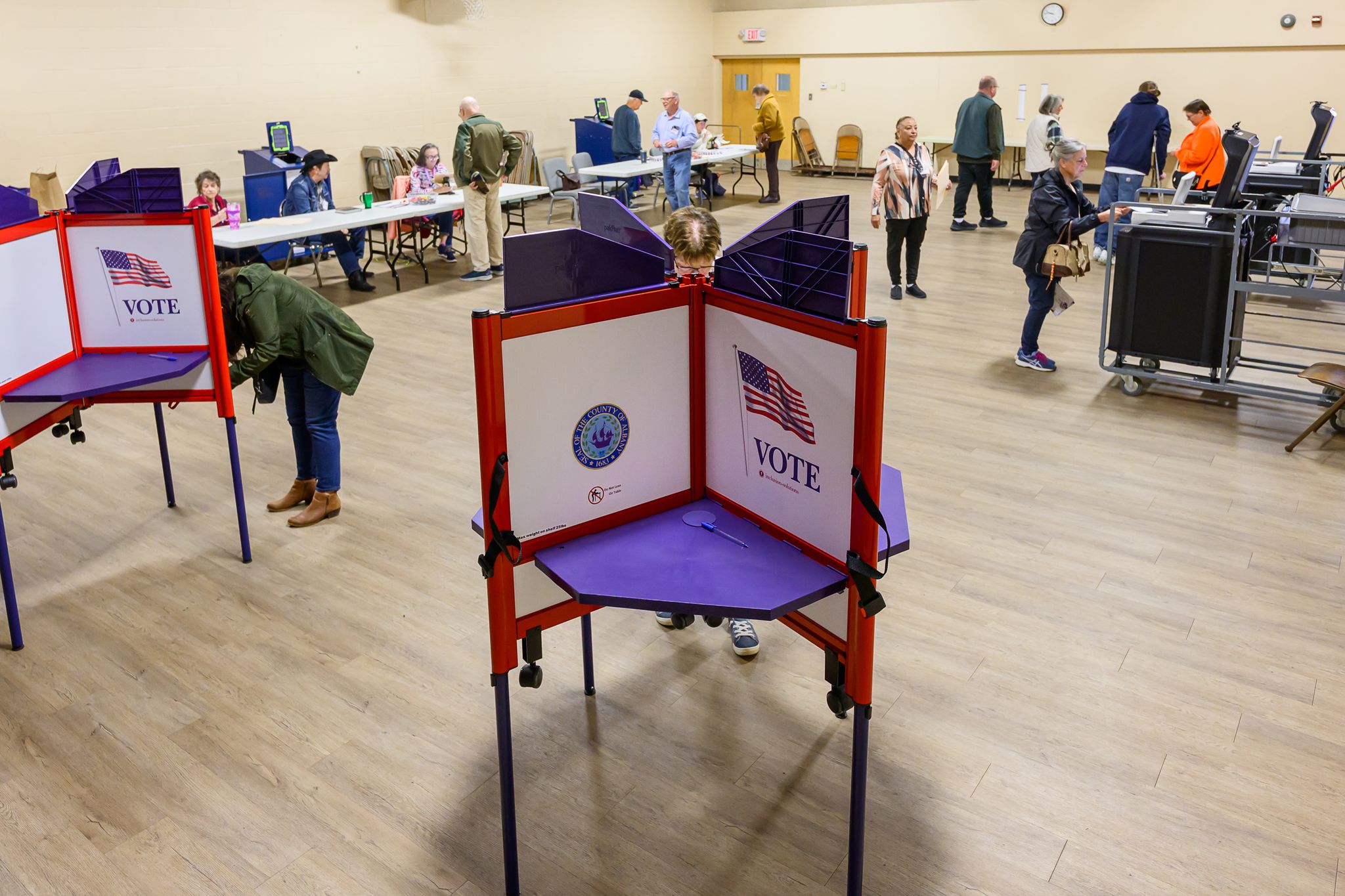 NY's Republican enrollment rises while Democrats dip, data shows