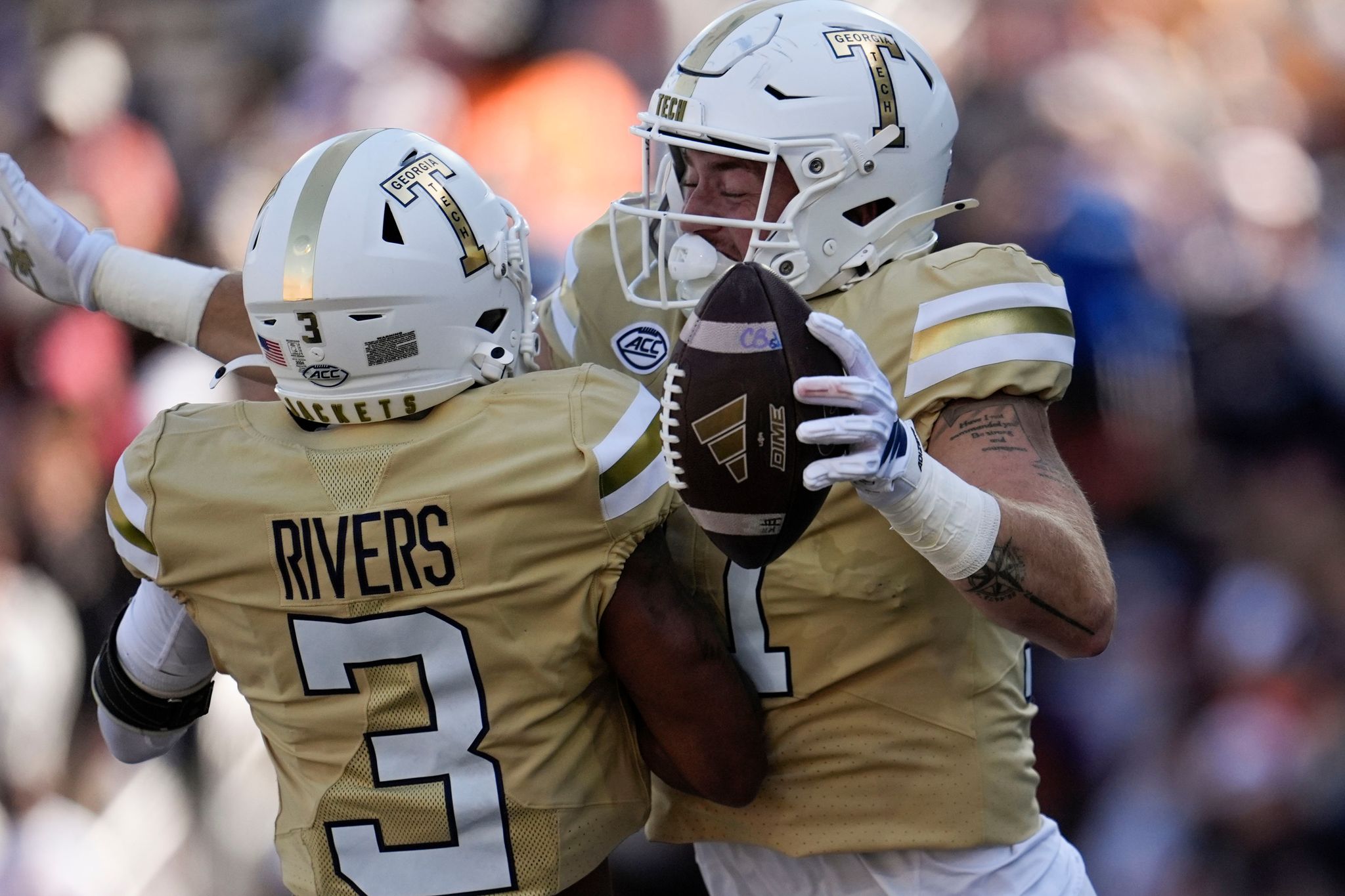 QB Haynes King accounts for 5 TDs as No. 7 Georgia Tech beats Syracuse ...