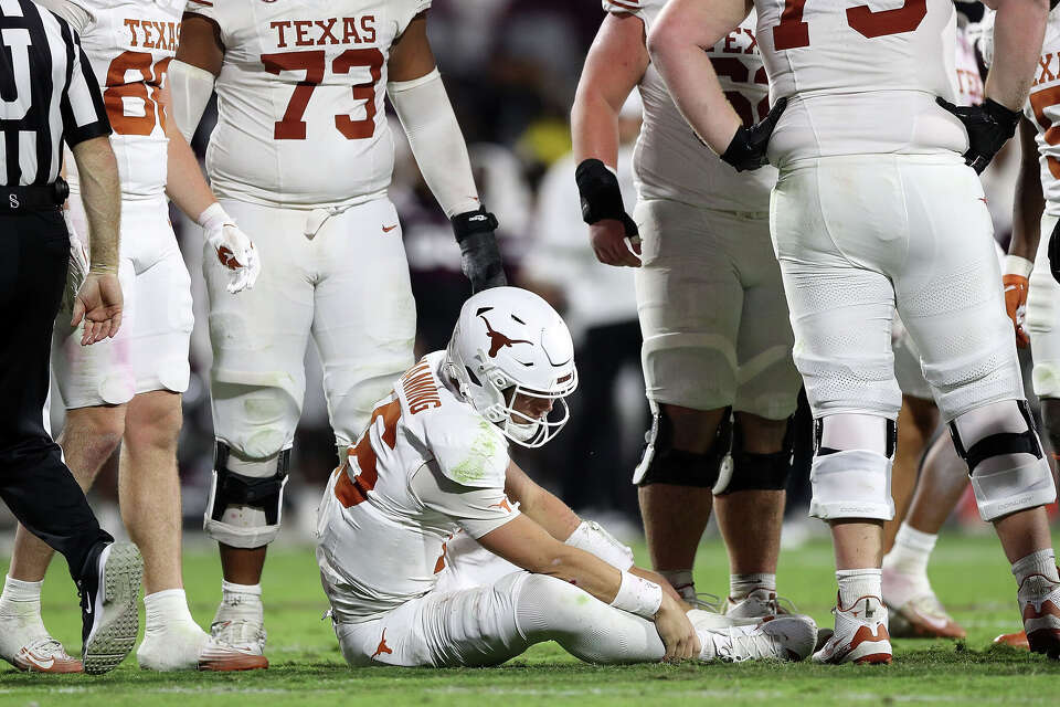 Arch Manning injury: Latest as Texas football QB leaves game