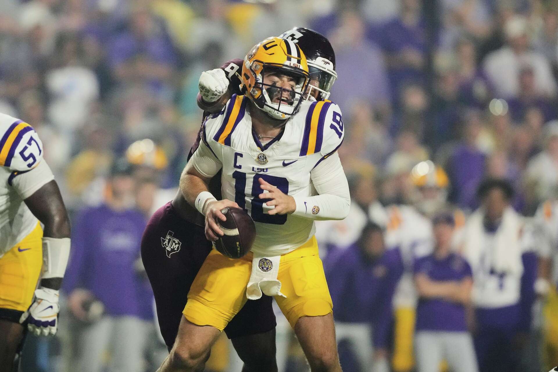 Texas A&M football uses 2nd-half adjustments to rout LSU