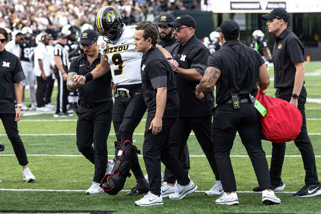 What we know about Mizzou quarterback Beau Pribula's leg injury