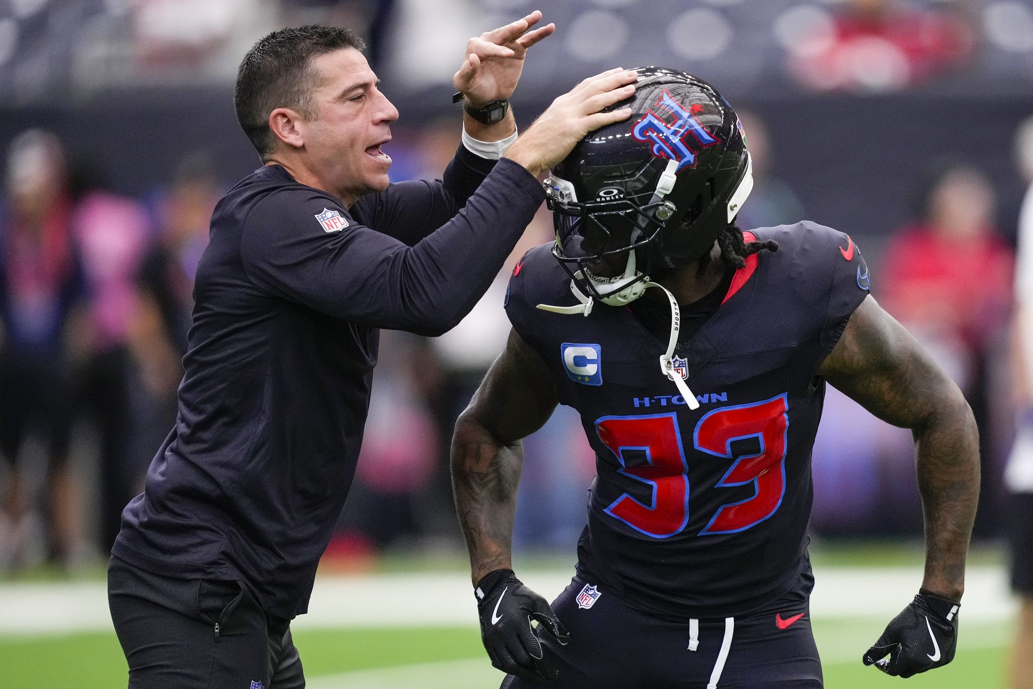 What Texans think of priest sprinkling holy water on Steelers' field