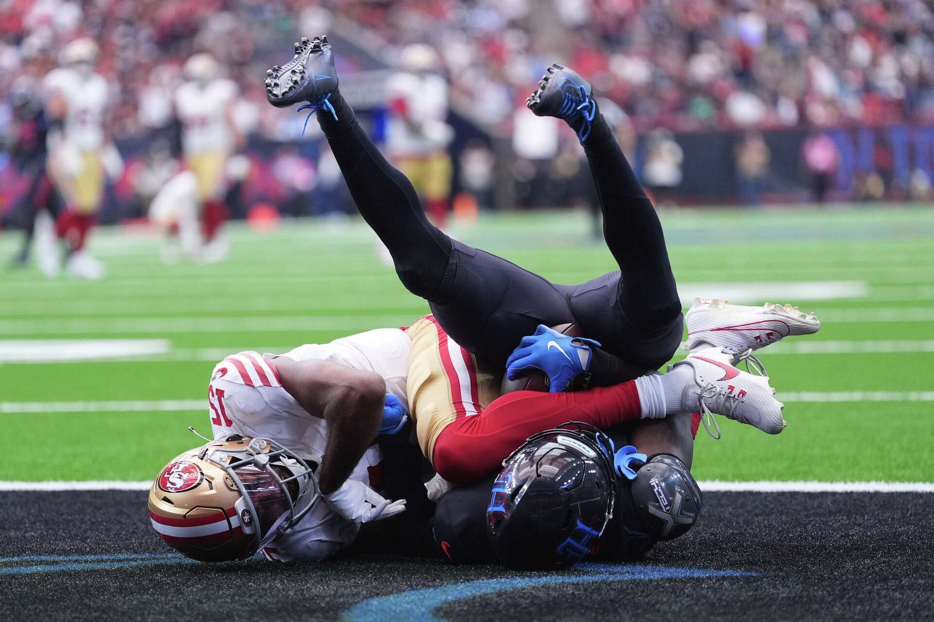 49ers stymied by Texans 26-15, defense gets decimated by new injuries