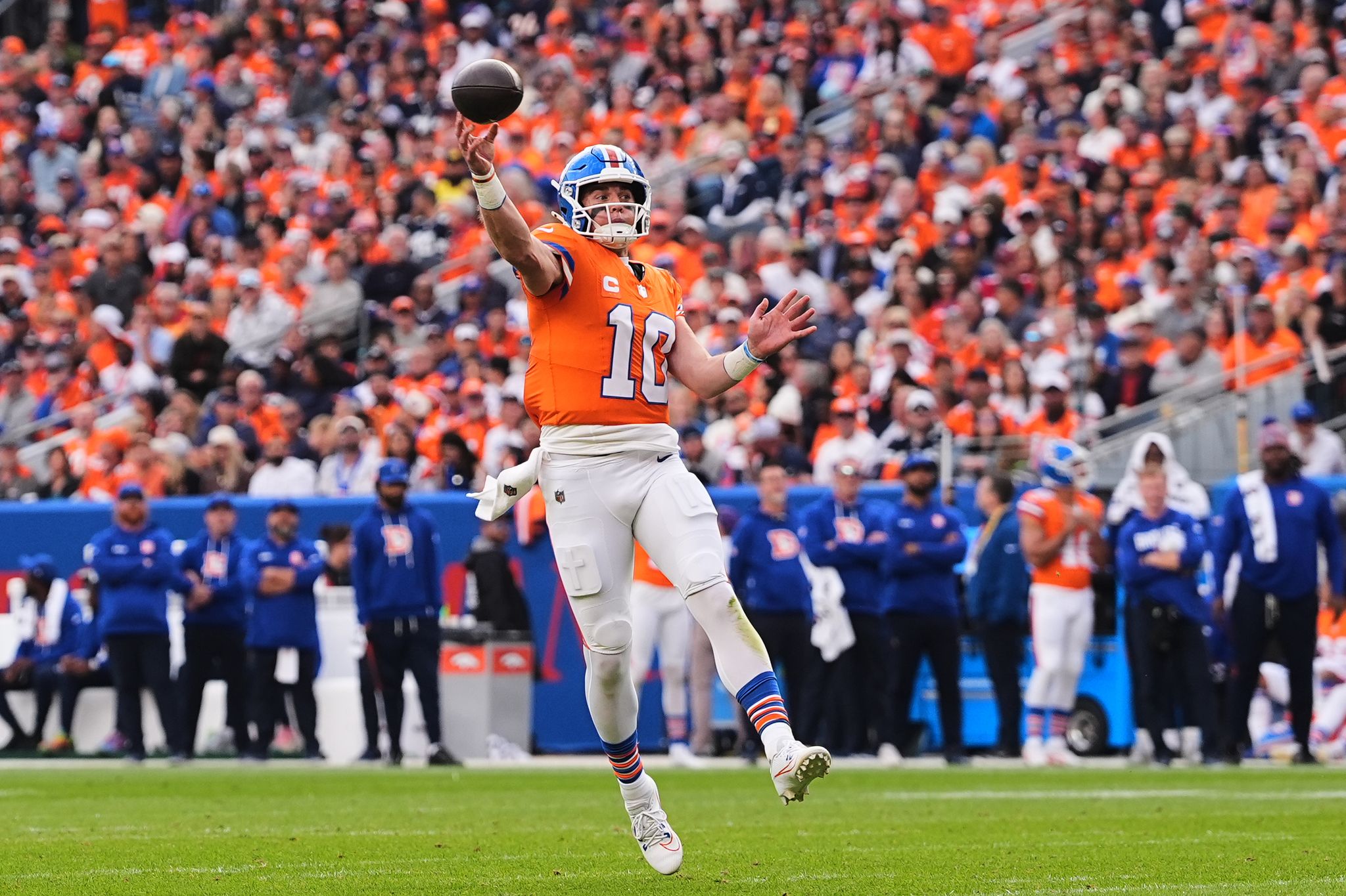 Bo Nix and rookies lead Broncos to 44-24 victory over Cowboys ...
