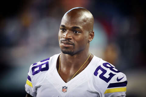Adrian Peterson arrested in Texas on DWI, weapons charges