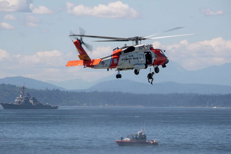 Coast Guard wants new Sikorsky rescue helicopters