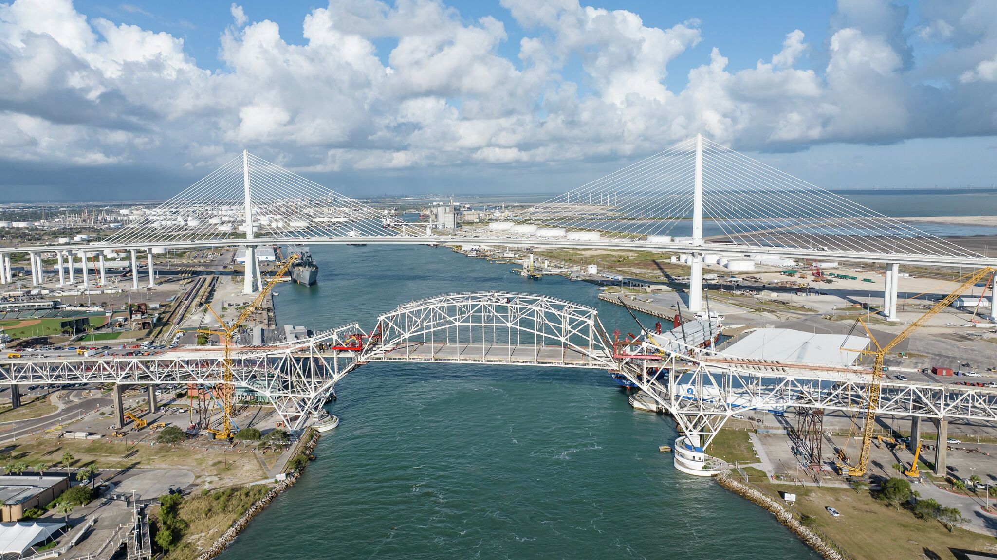 Corpus Christi S Iconic Harbor Bridge Begins Final Descent