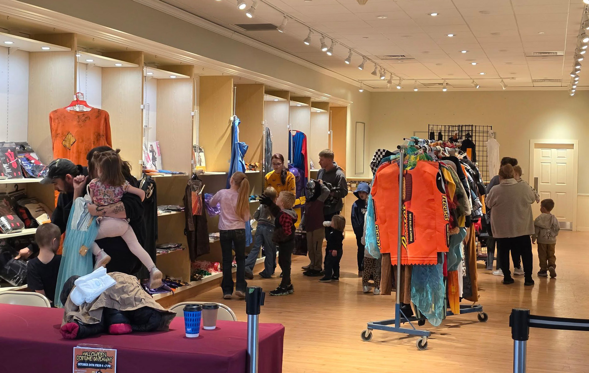 Midland Mall costume giveaway brings Halloween joy to over 1,000 kids