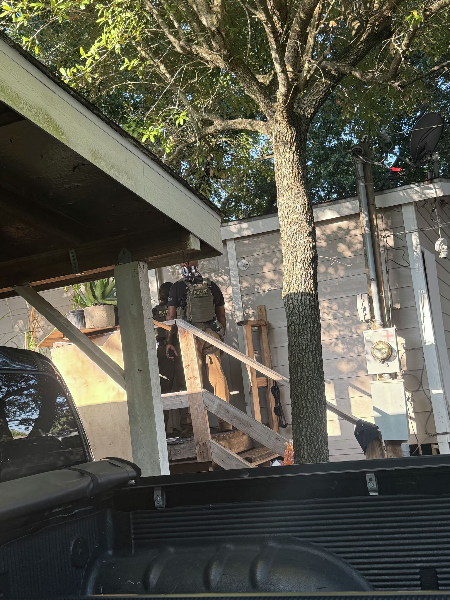 Residents protest as federal agents, police surround Pasadena home