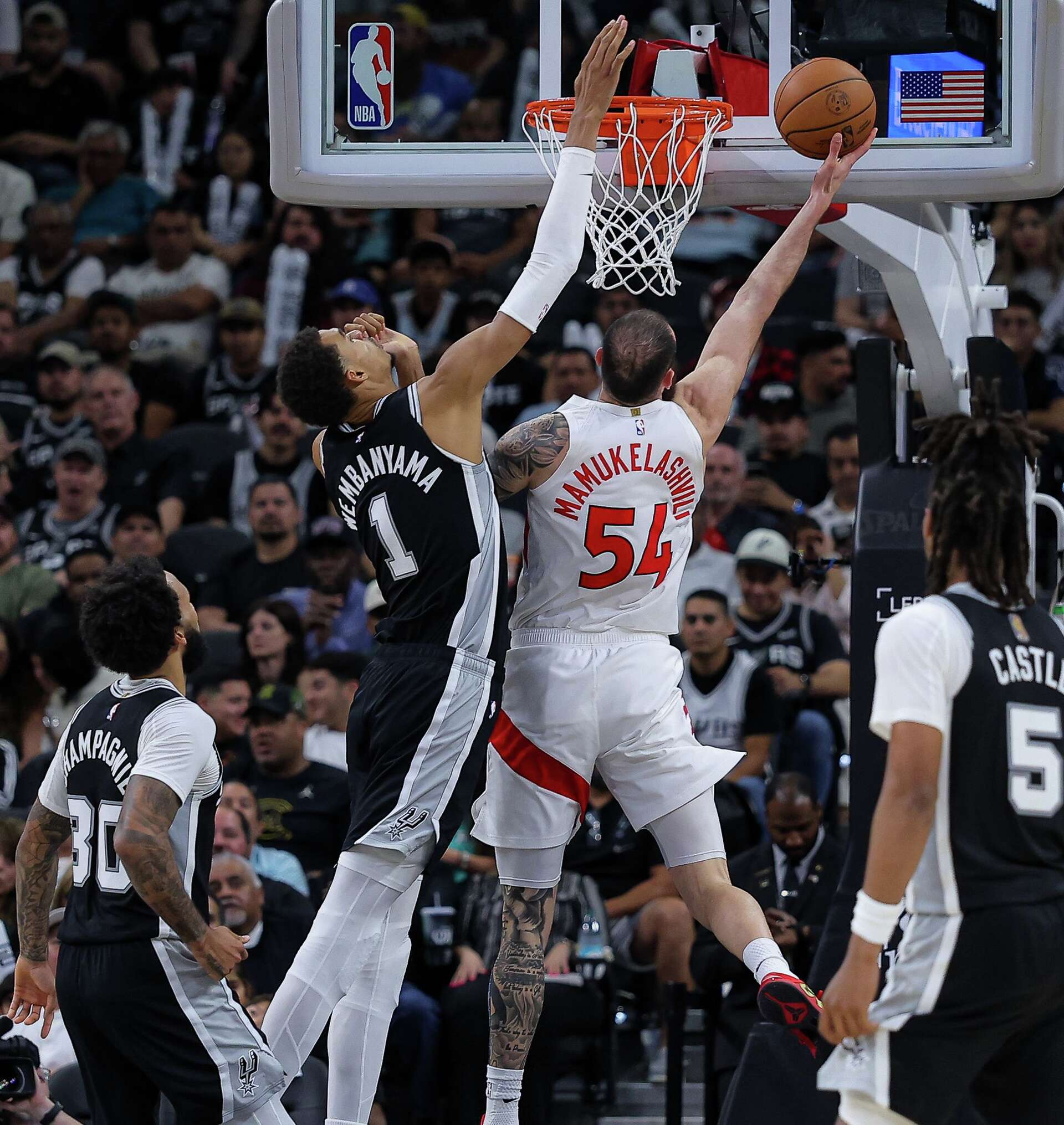 Spurs' hot start presents Mitch Johnson's team with new challenge