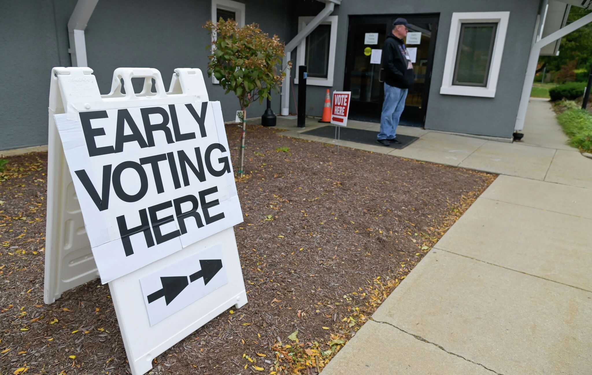 How national politics are shaping CT's local elections in Trump era