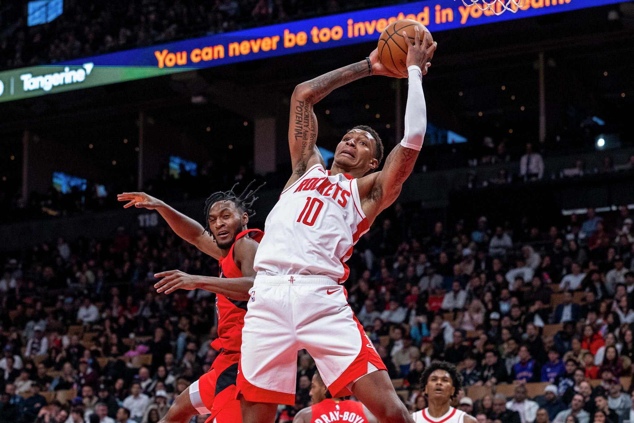 Houston Rockets roll past Toronto Raptors for second straight win