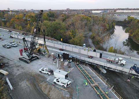 Caseville building mover wins award for 277-ft beam move