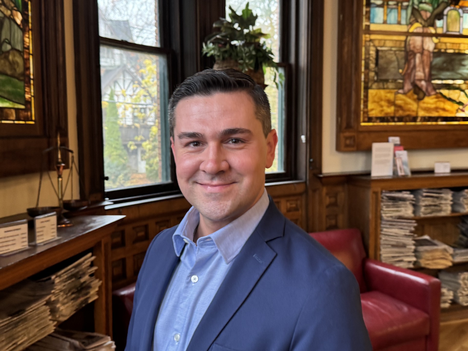 How CT man turned political campaign lessons into a book