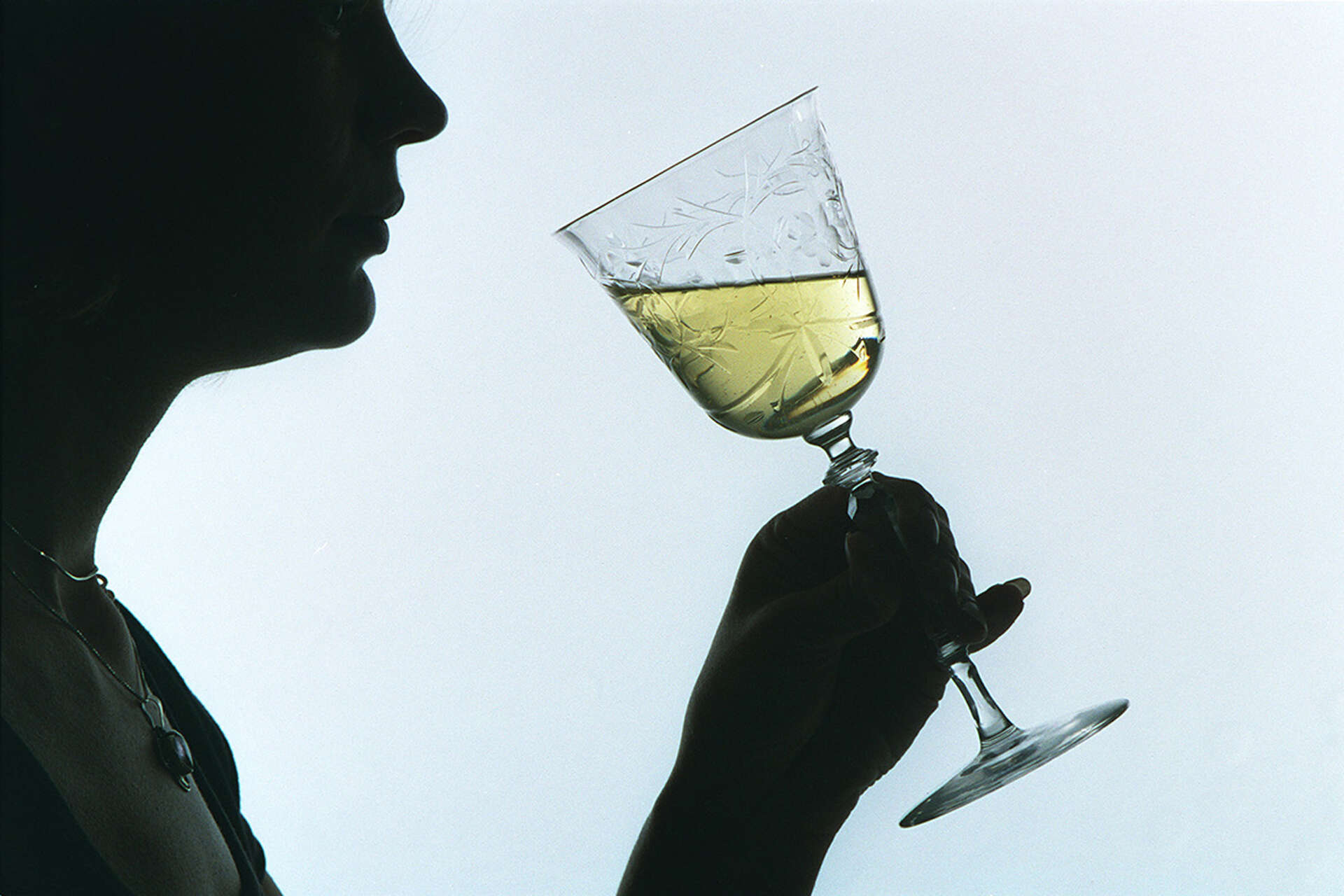 Yale study: Even small amounts of alcohol may raise dementia risk