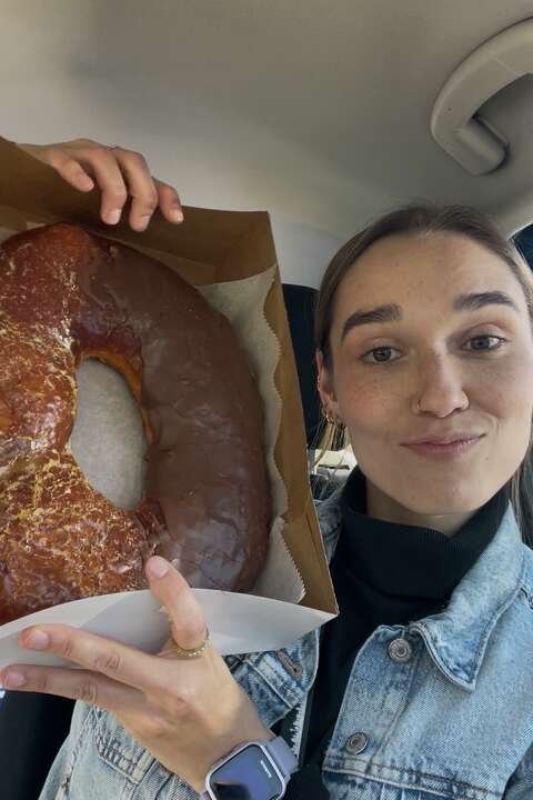 Round Rock Donuts' Texas-sized doughnut delights Texans, visitors