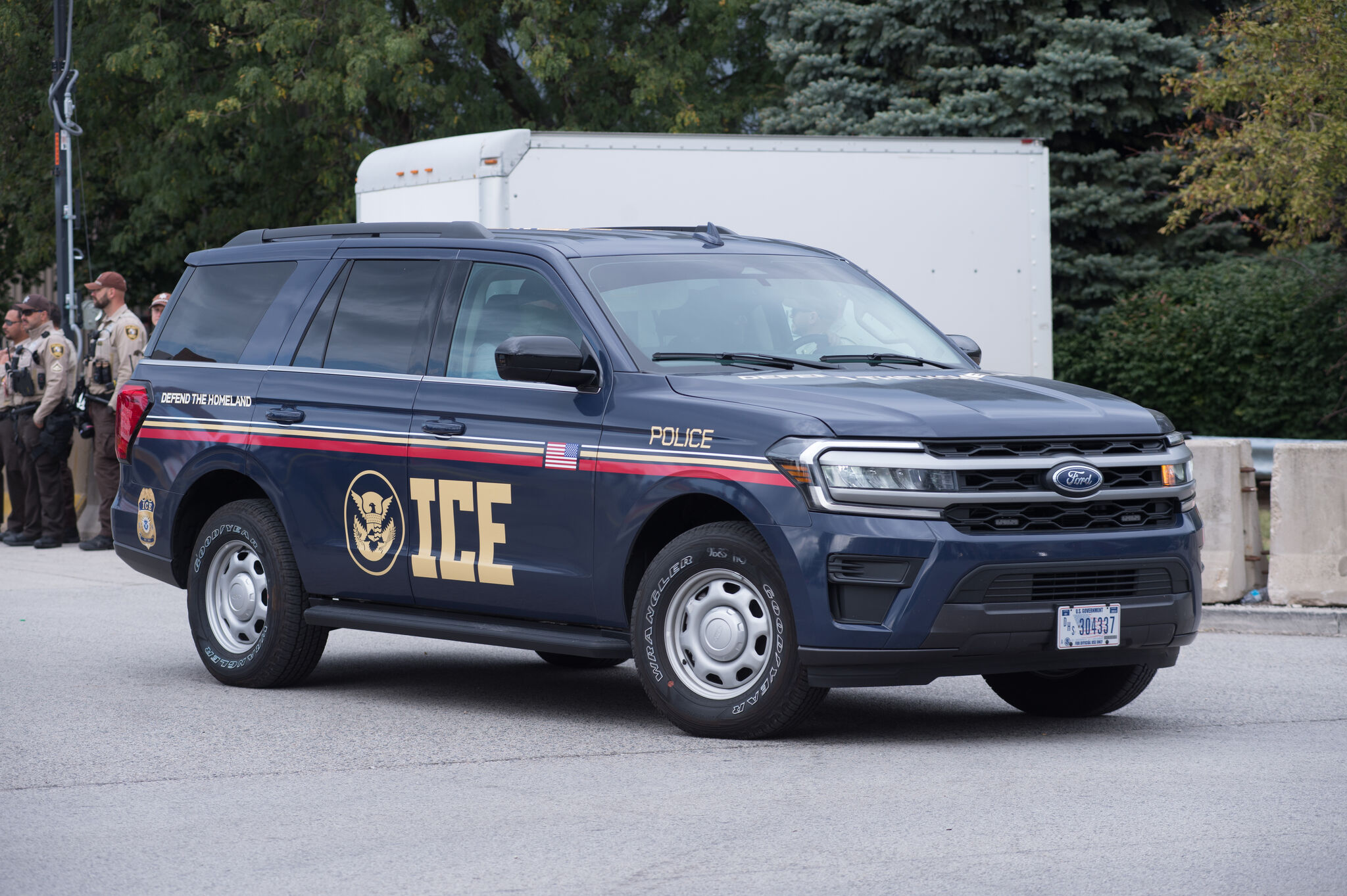 ICE detains Staunton restaurant owner, prompting protest