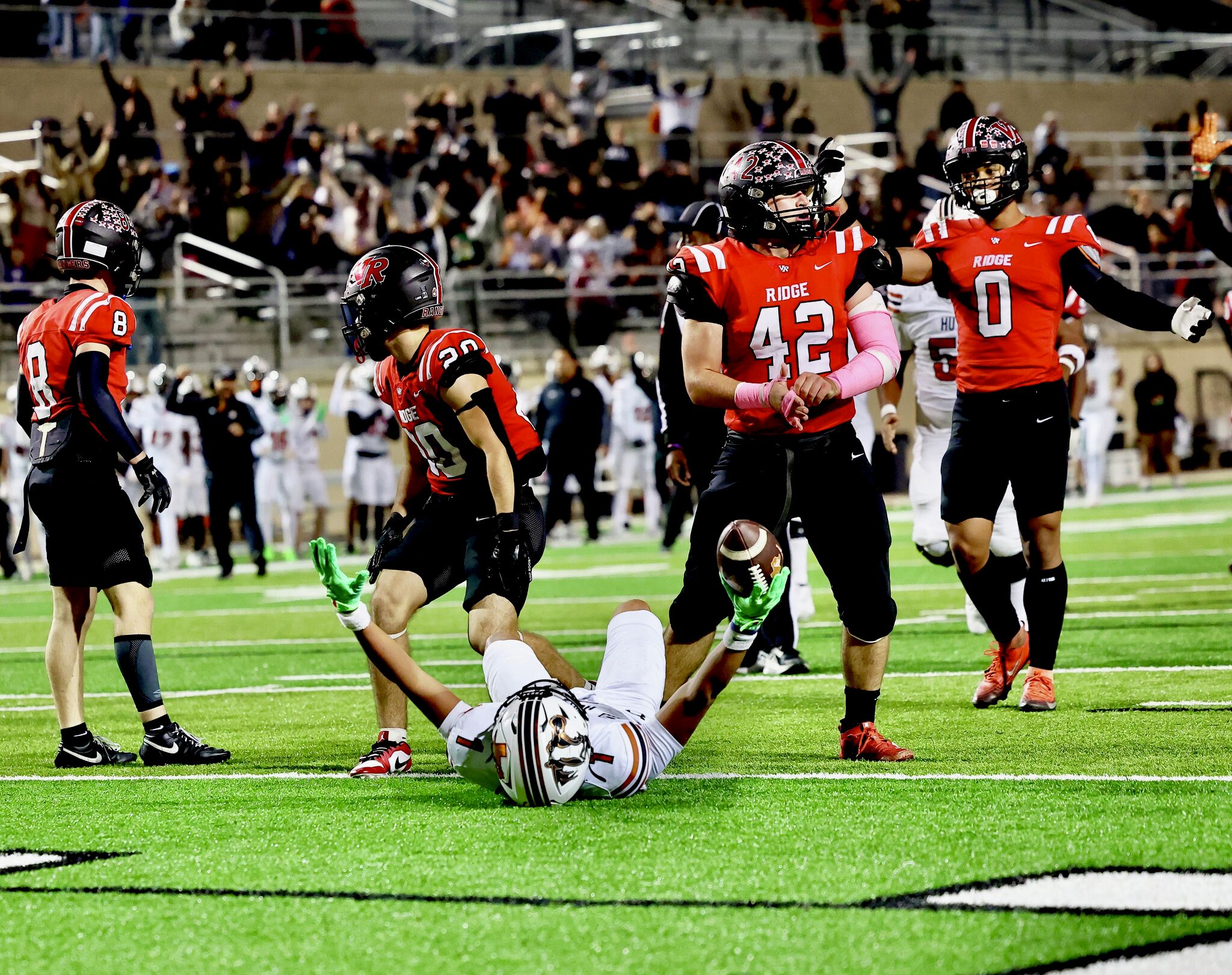 High school football: Replay updates, scores from Week 10 area games