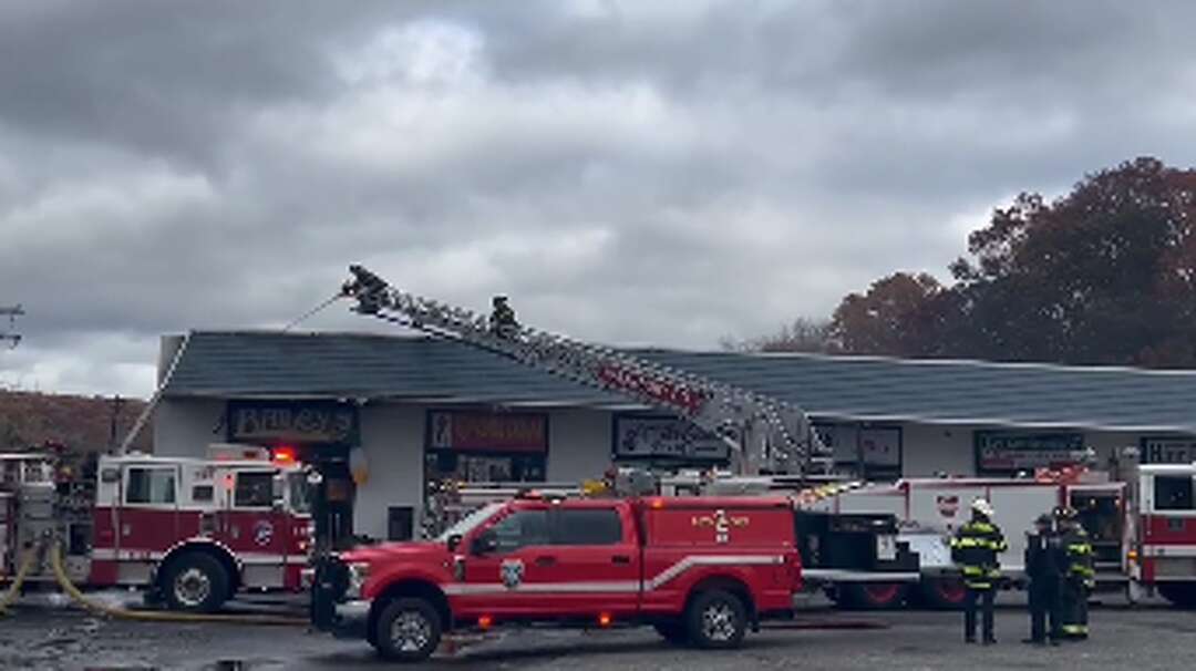 Waterbury 3-alarm fire damages Bailey's Bar and Grille